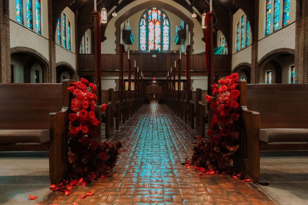 Red Flower Ombre Wedding Ceremony in Fargo, North Dakota – Floret + Foliage